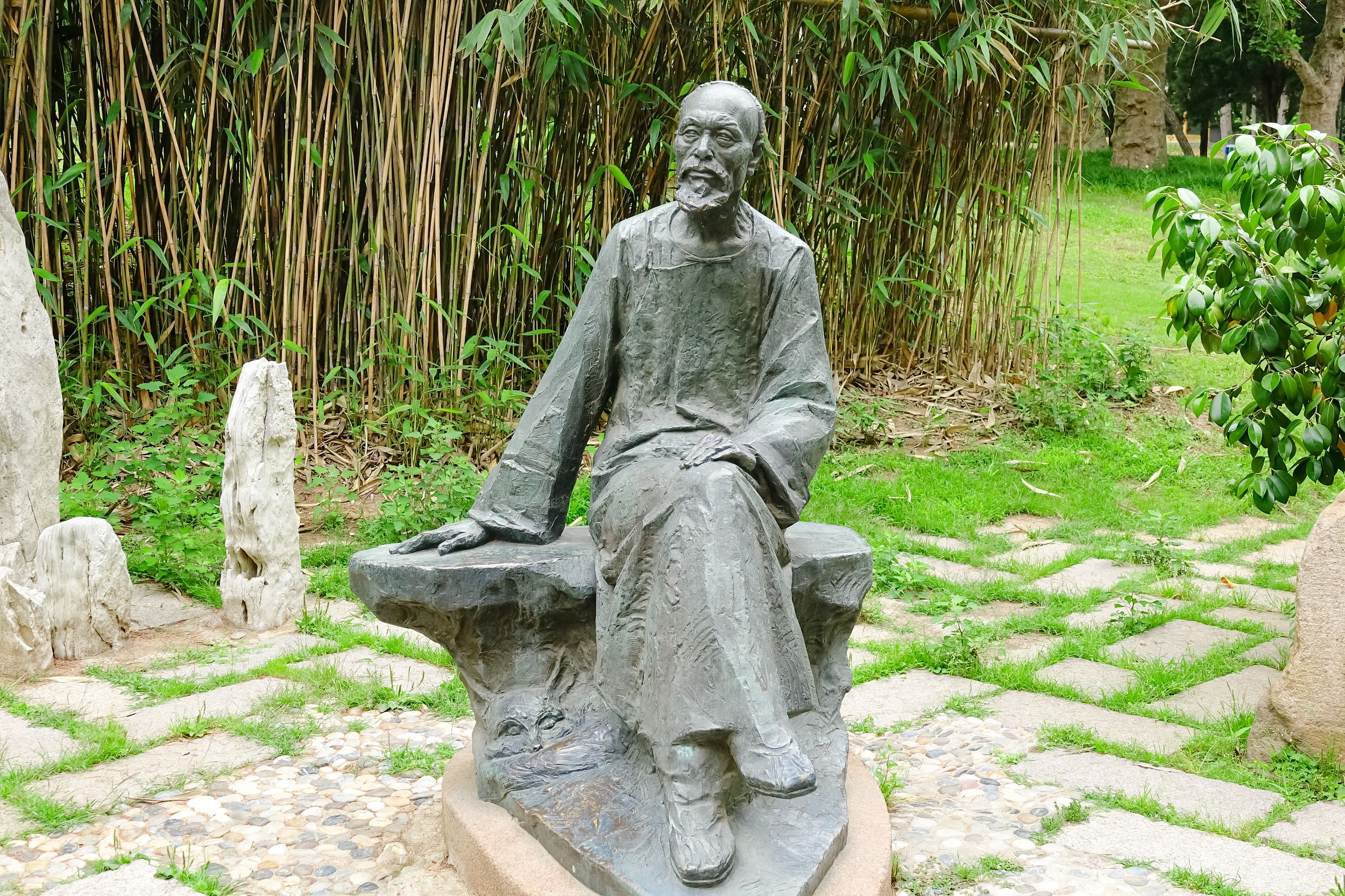 Strange (and Sad) Tales from a Chinese Studio | The World of Chinese